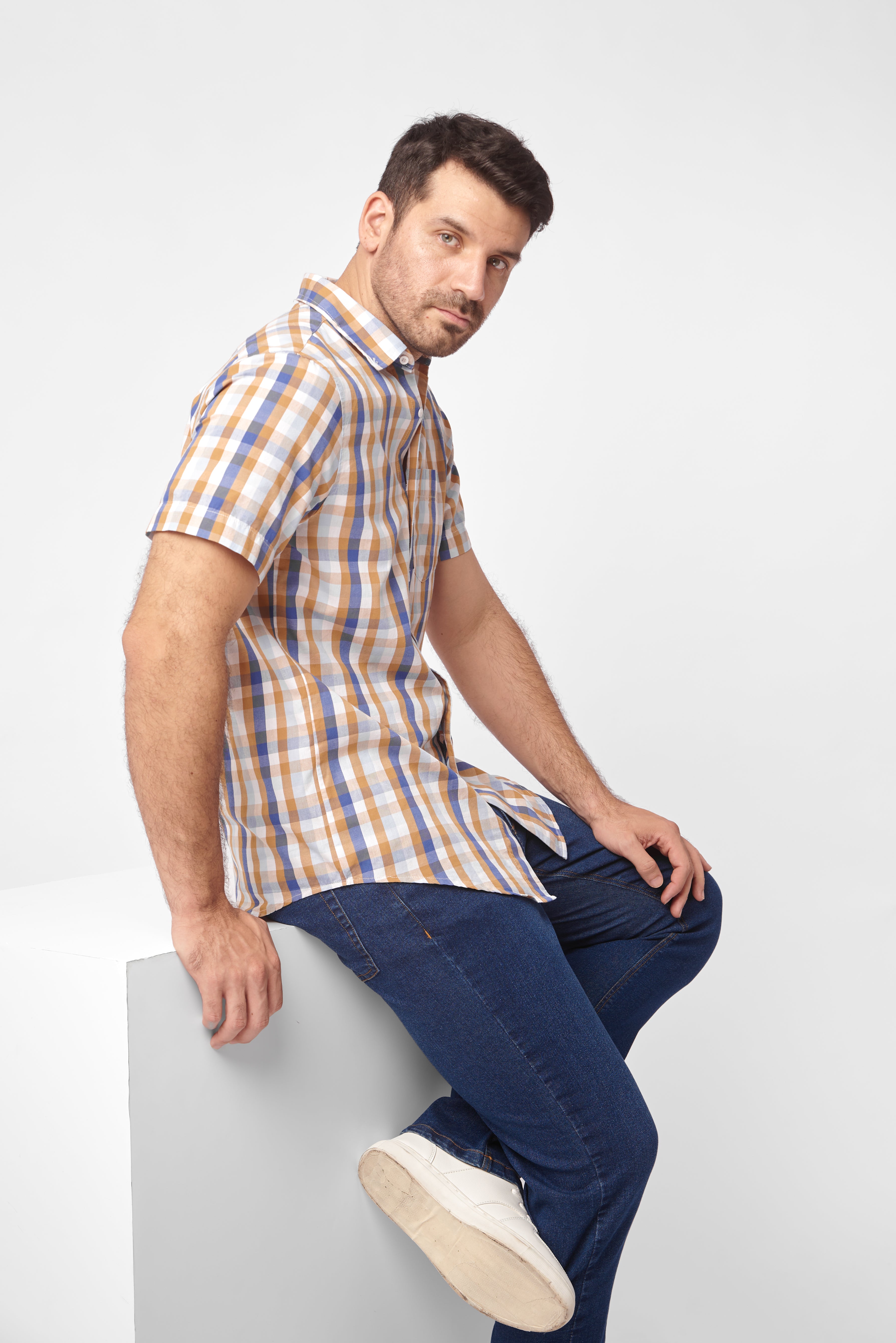 Camisa regular Mostaza – arestiendapy